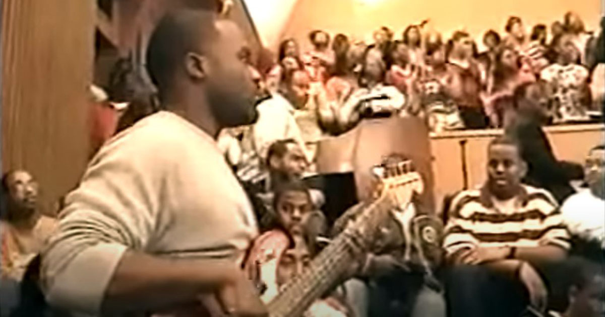 Sharay Reed plays funkiest gospel take on “Joy to the World” in church