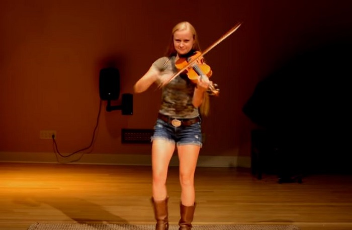 Girls impressive foot skills take her fiddle playing to the next level