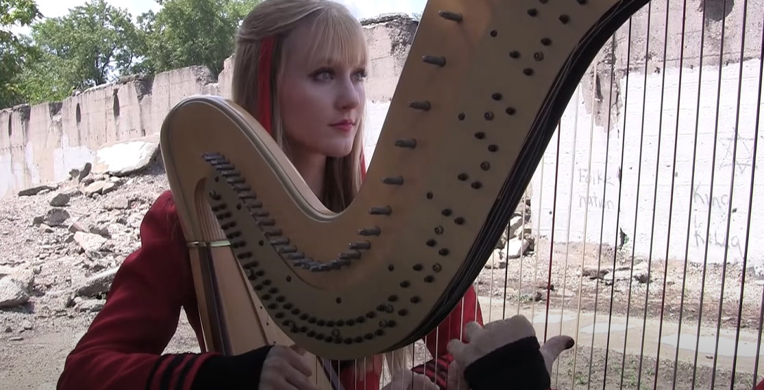 Duo plays otherworldly cover of metal song on harp