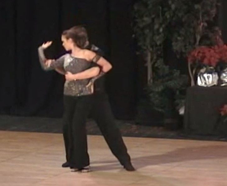 Swing dance duo brings the house down with their jaw-dropping performance